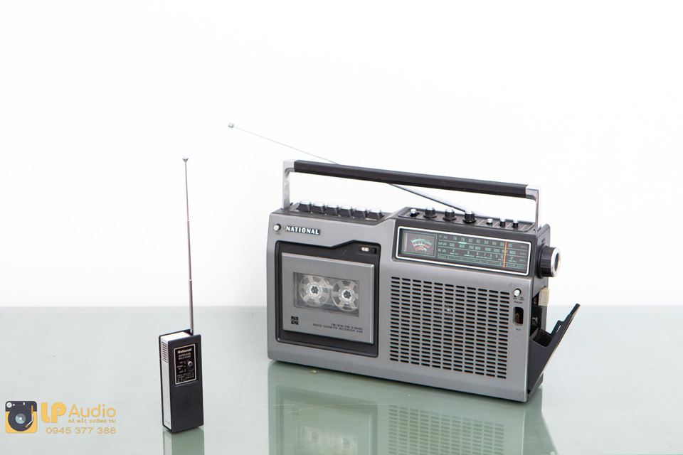 RADIO CASSETTE NATIONAL 448