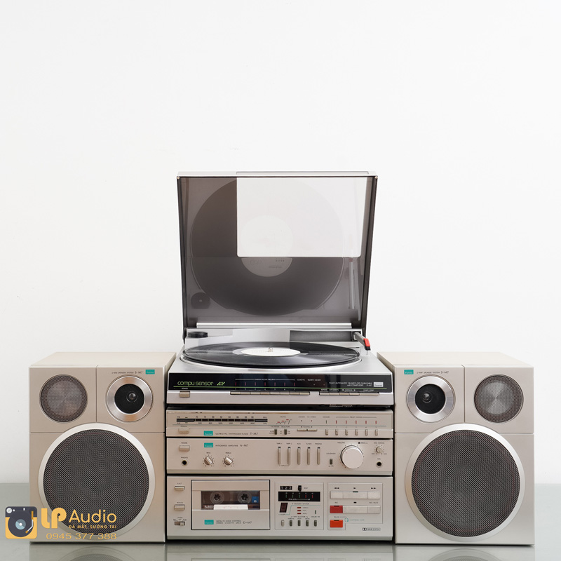 Máy chơi đĩa than radio cassette SANSUI M7