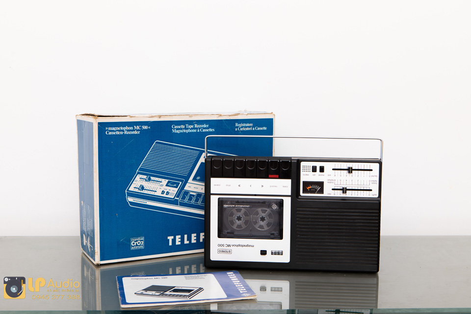 ĐÀI CASSETTE TỰ HÀNH TELEFUNKEN